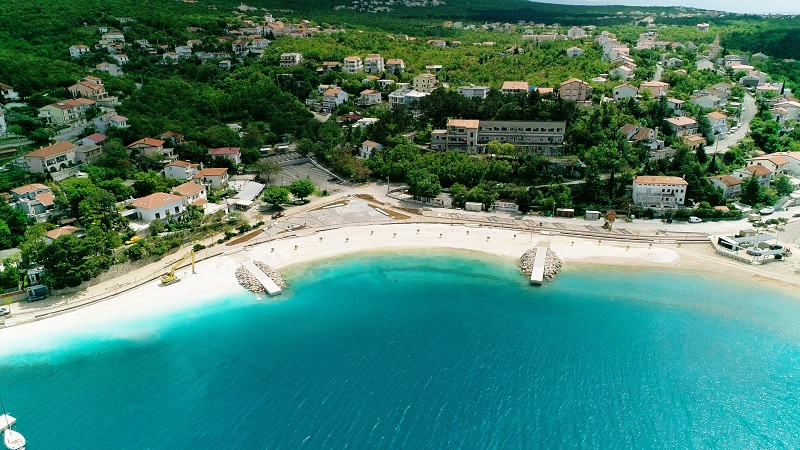 Finiš uređenja plaže Grabrova u Jadranovu | Tunera.info