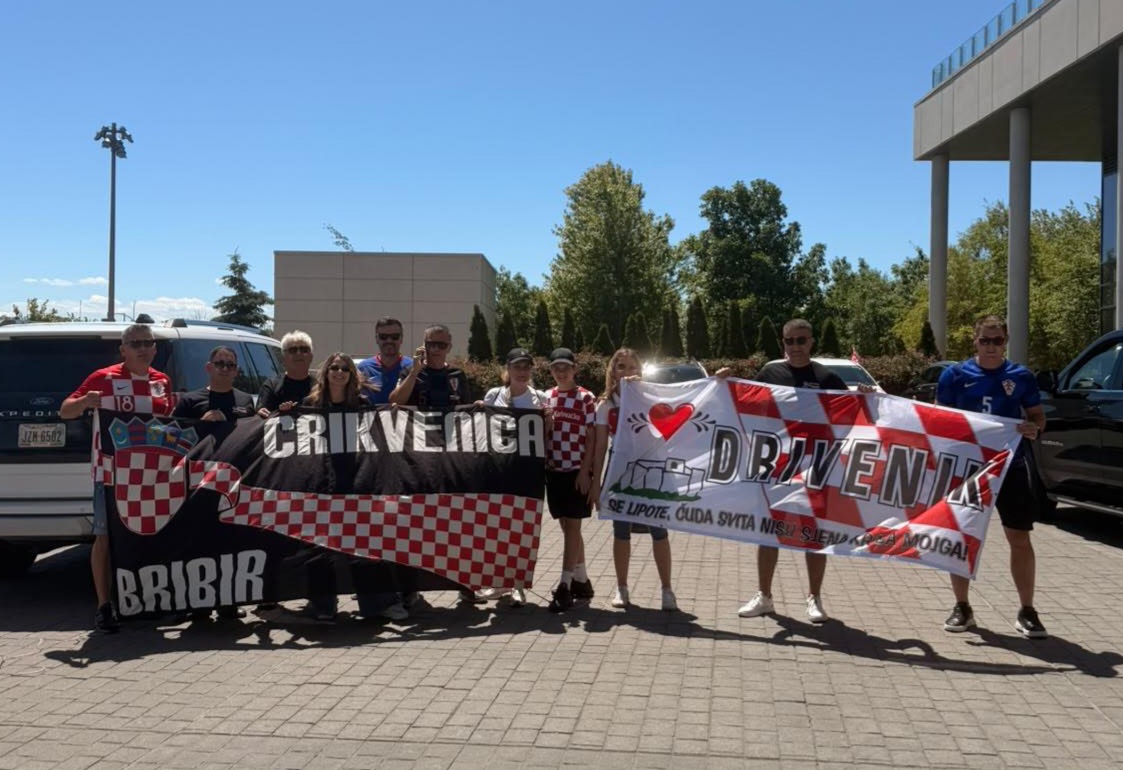 Navijači iz Crikvenice, Bribira i Drivenika bodre Hrvatsku u Torontu ...